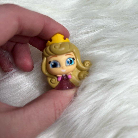 Disney | Toys | Disney Doorables Series 5 Prince Charming Flora Moana ...